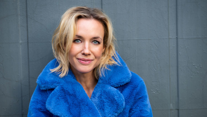 Julika Wagner hat neue Fotos | SO & ANDERS